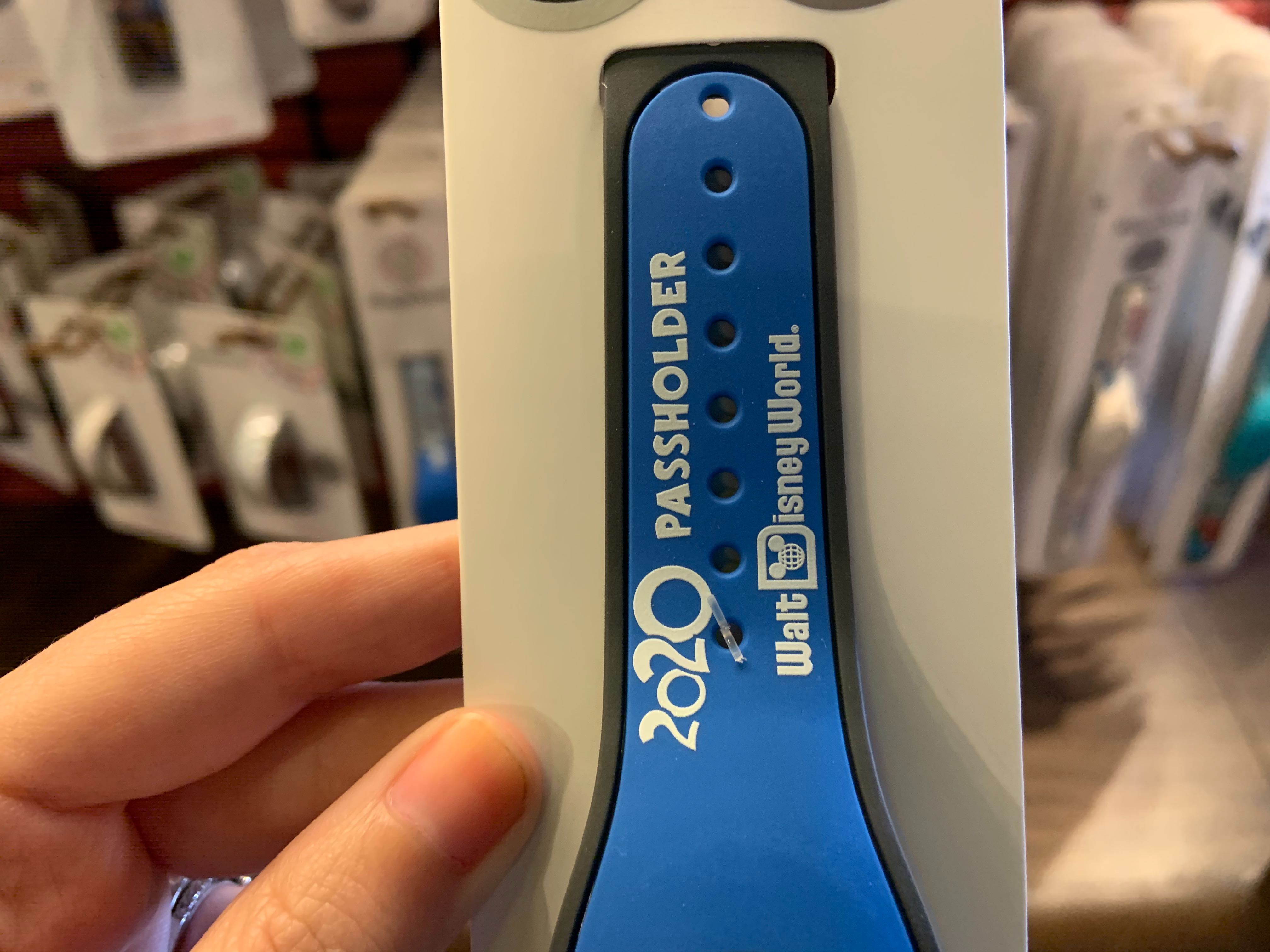 PHOTOS: 2020 Annual Passholder Limited Release MagicBand Now Available ...