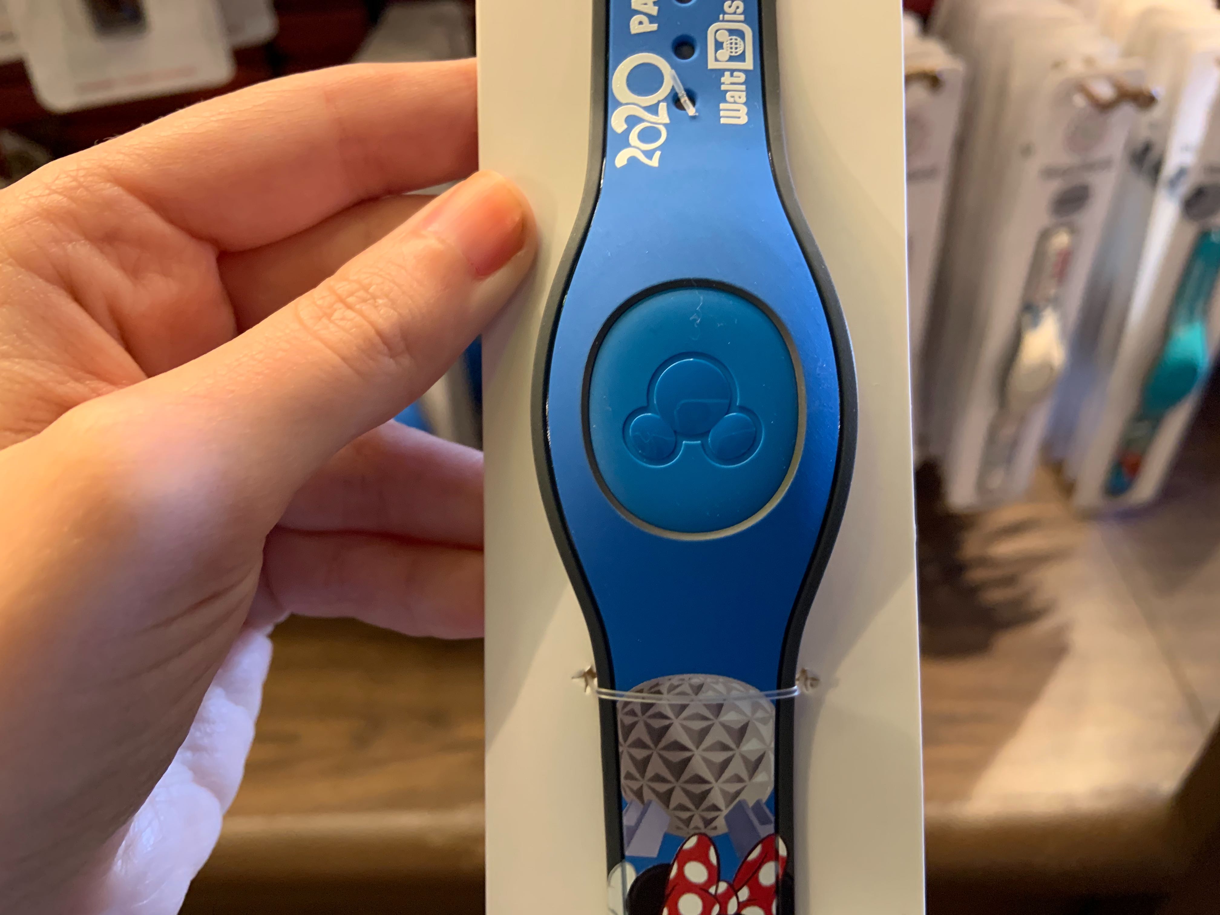 PHOTOS: 2020 Annual Passholder Limited Release MagicBand Now Available ...