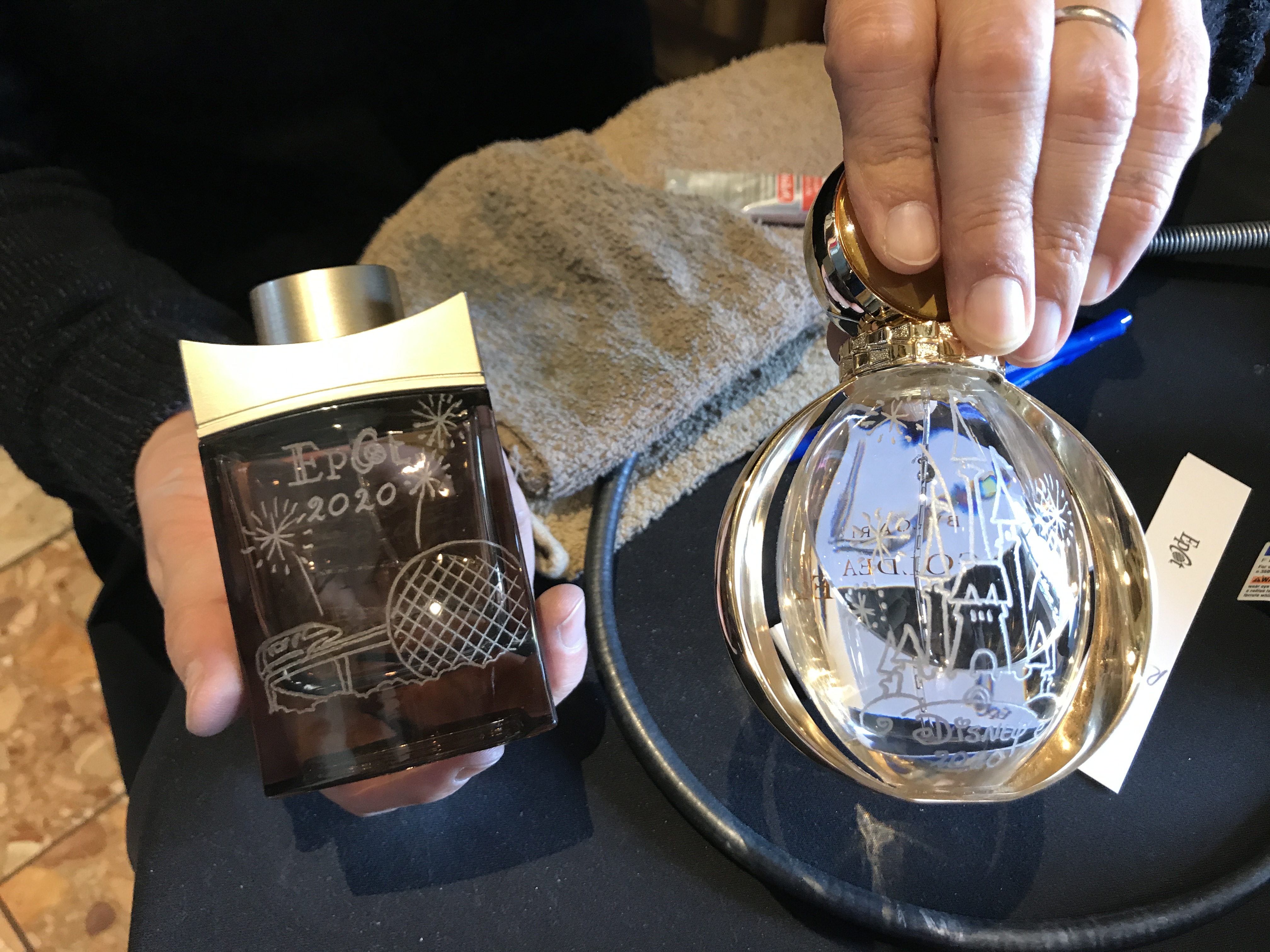 PHOTO REPORT: EPCOT 1/31/20 (New Mickey and Friends Merchandise, Lights ...